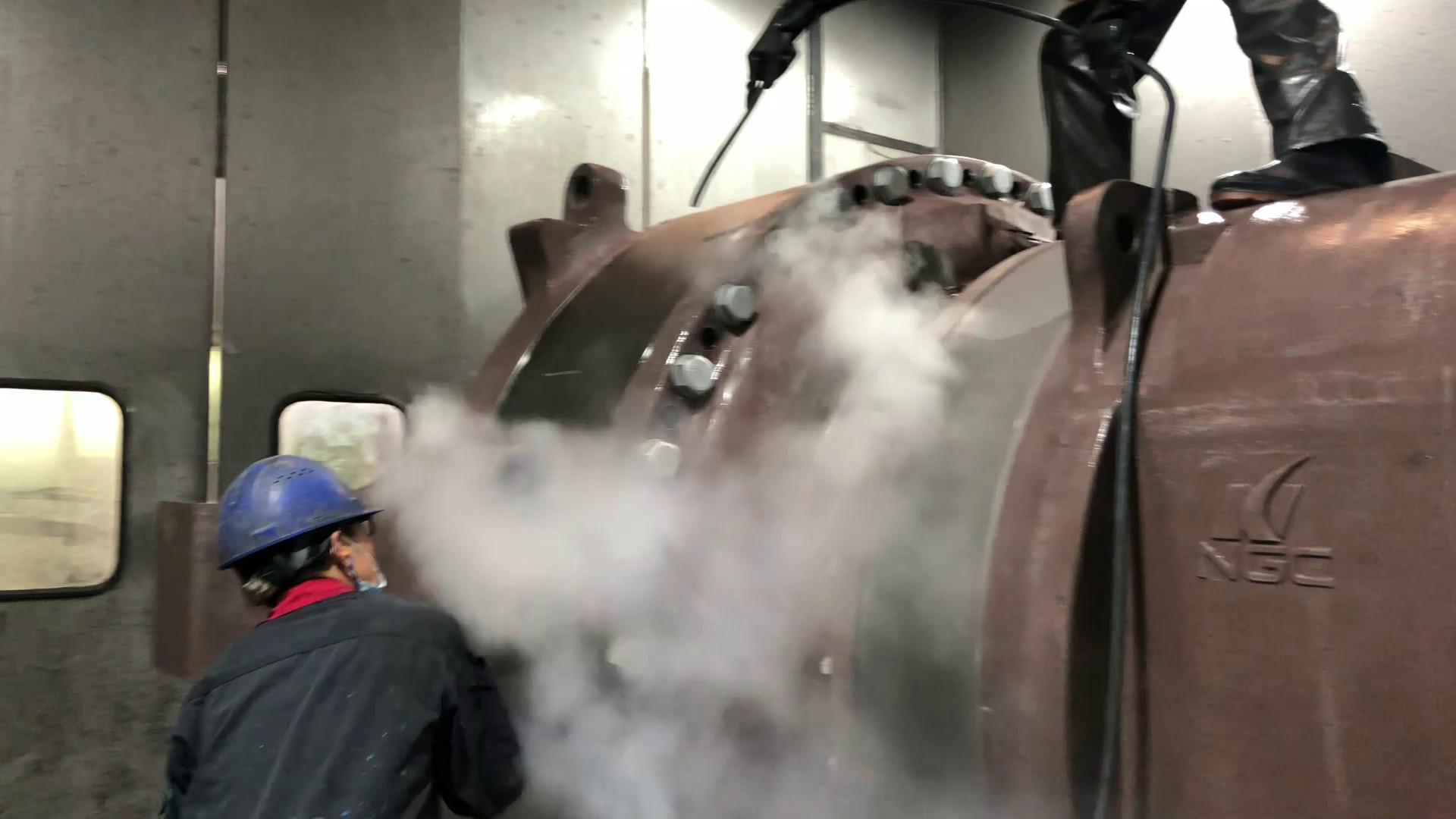 Industrial high-pressure and high-temperature steam cleaning machine ...